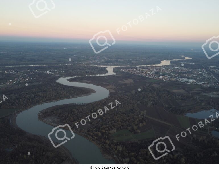 Ušće rijeke Bosne u Savu - preuzmite fotografiju | Foto Baza