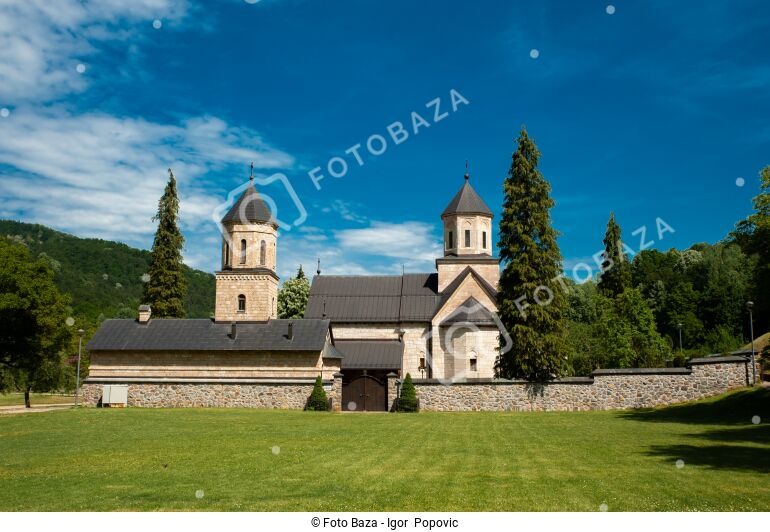 Manastir Moštanica - preuzmite fotografiju | Foto Baza