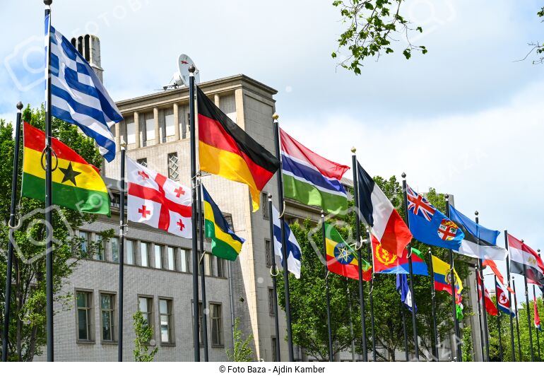 Zastave svijeta - preuzmite fotografiju | Foto Baza