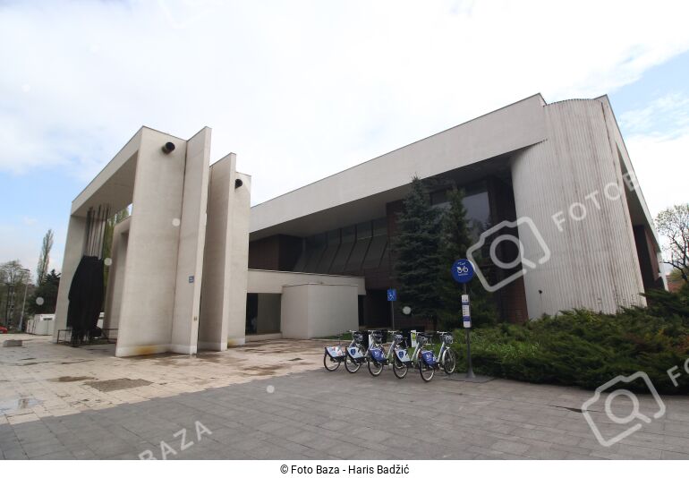 Bosansko narodno pozorište Zenica - preuzmite fotografiju | Foto Baza