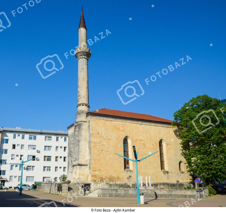 Fethija džamija, Bihać, BiH - preuzmite fotografiju | Foto Baza