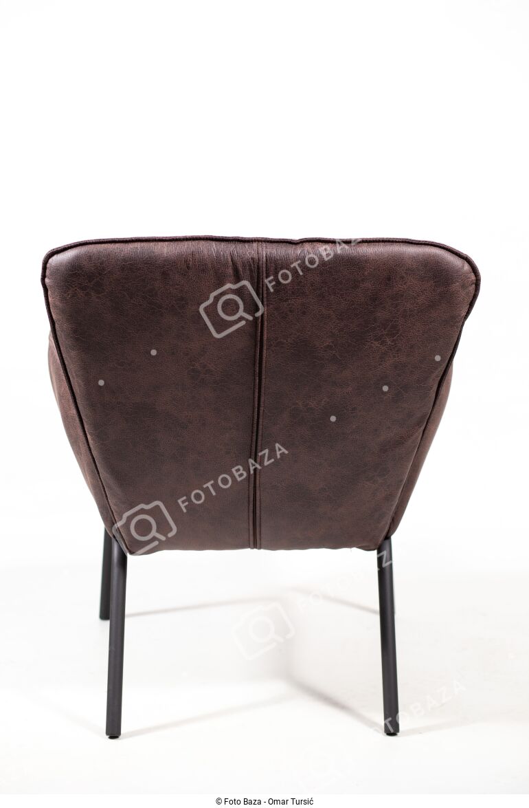 Stolica na bijeloj pozadini - preuzmite fotografiju | Foto Baza