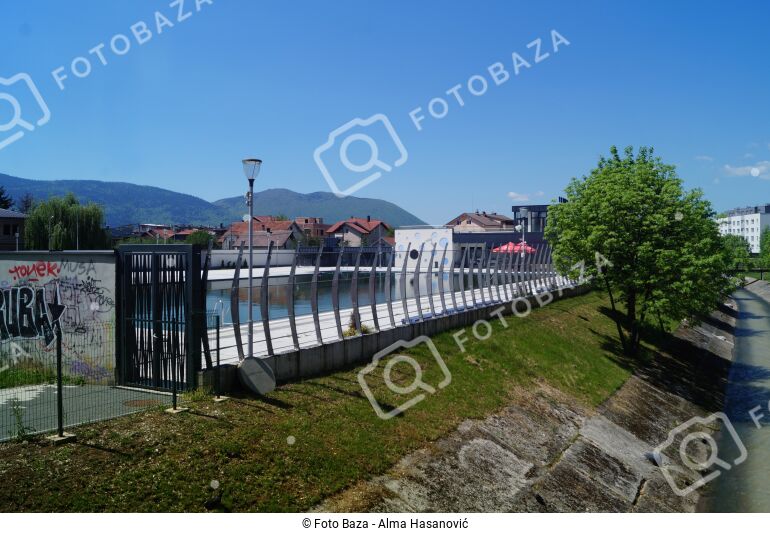 Gradski bazeni Dobrinja Sarajevo - preuzmite fotografiju | Foto Baza