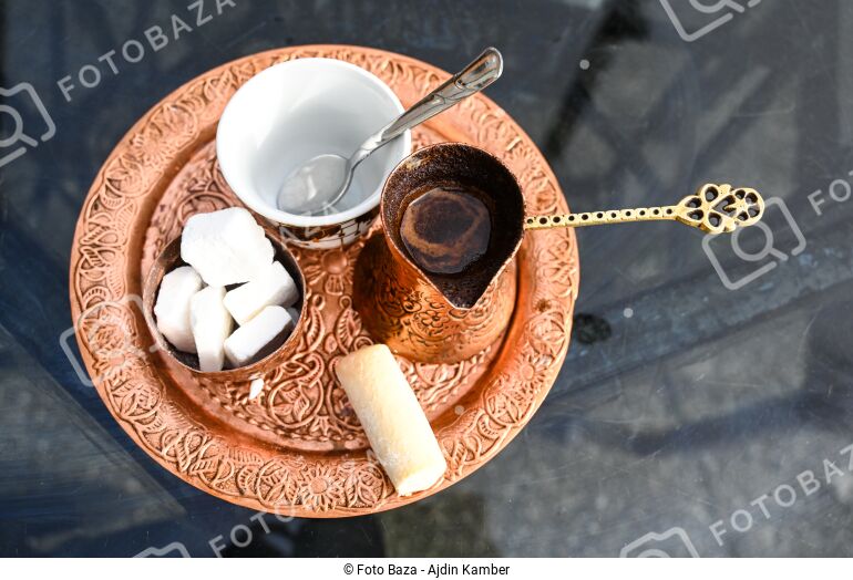 Bosanska, domaća ili turska kafa. - preuzmite fotografiju | Foto Baza