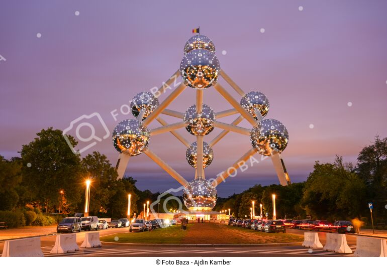 Atomium - preuzmite fotografiju | Foto Baza