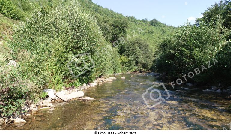 Rijeka Lepenica - preuzmite fotografiju | Foto Baza