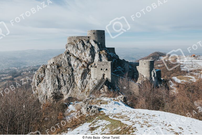 Tvrđava Srebrenik - preuzmite fotografiju | Foto Baza