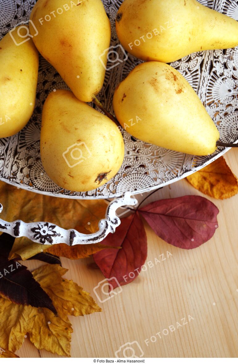 Žute kruške - preuzmite fotografiju | Foto Baza