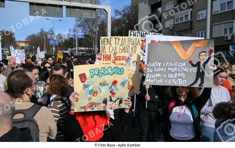 Beograd, Srbija: Studentski protesti. - preuzmite fotografiju | Foto Baza